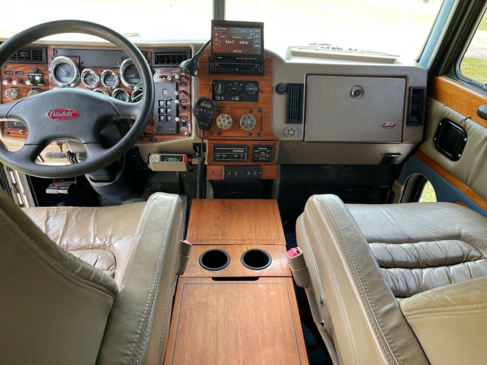 2001 Peterbilt 330 2xl Schwalbe Custom Hauler monster [custom ...